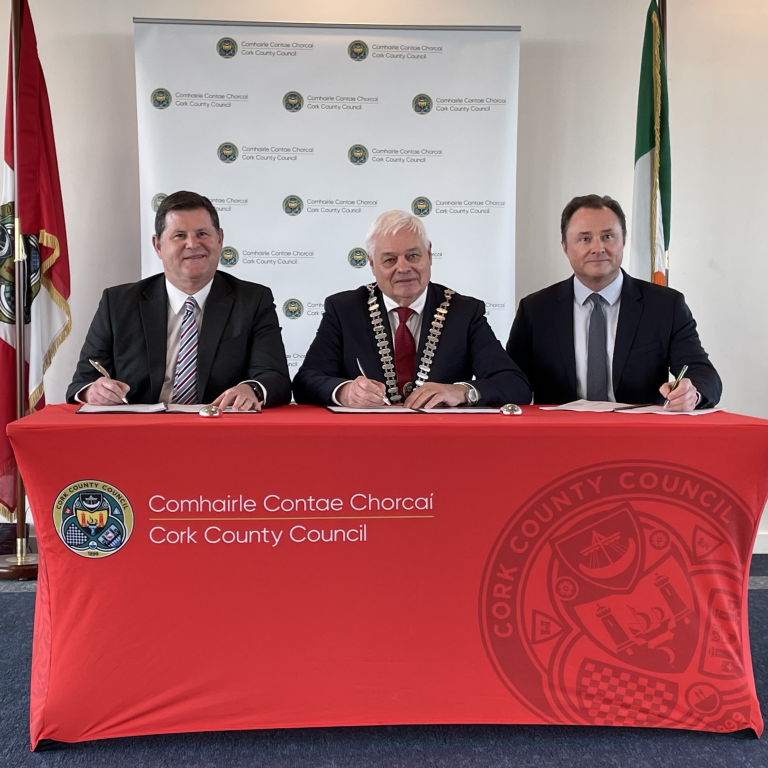 Baile Bhúirne to Macroom Active Travel Project Contract Signing ...